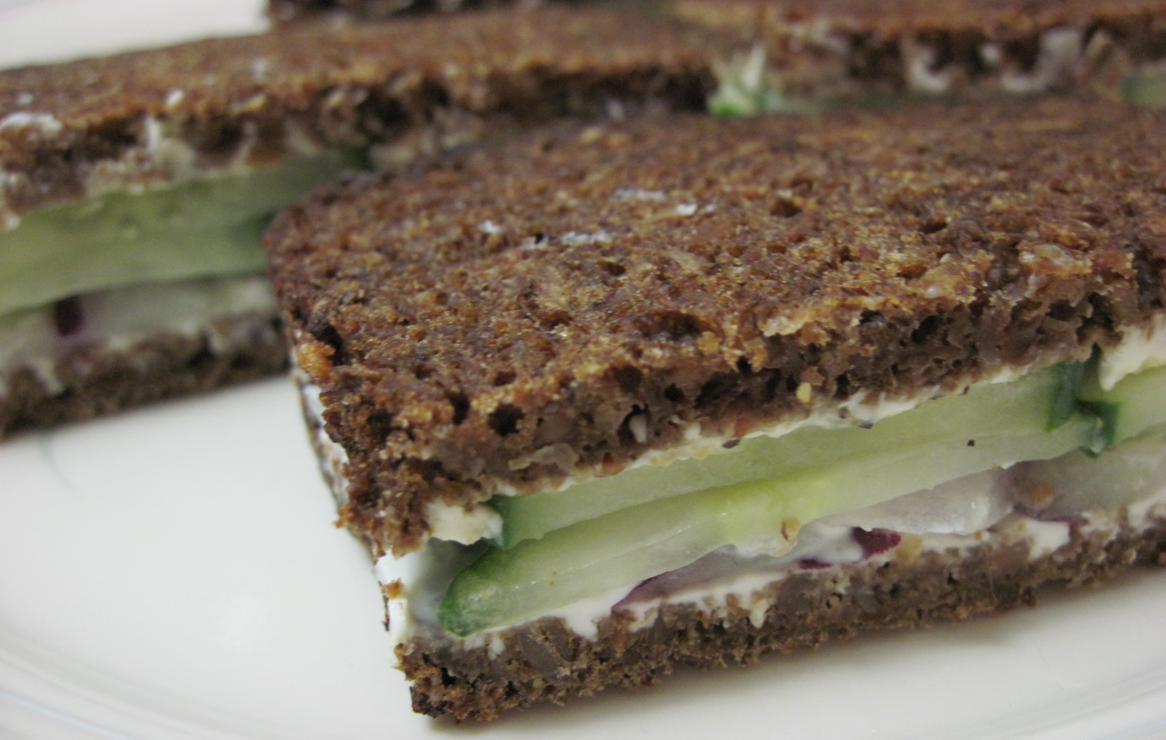 Cucumber Finger Sandwiches | BEETNIK RECIPES: vegetarian cooking